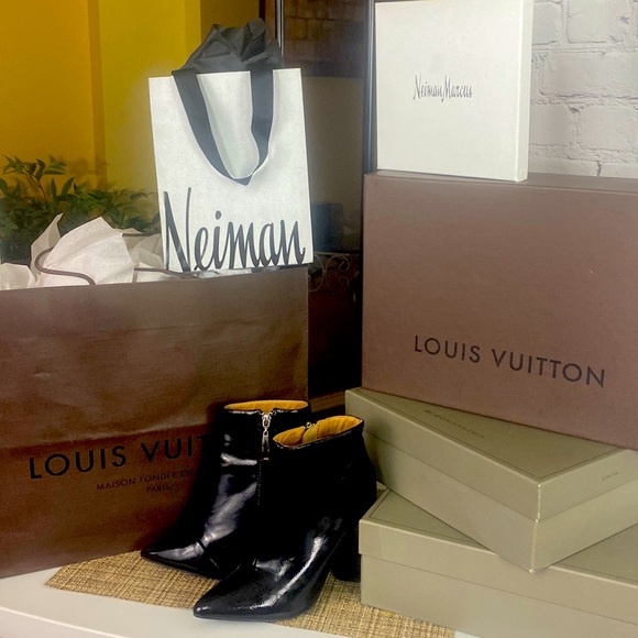 Qupid | Shoes | Nwot Quipid Black Shiny Paton Leather Octagon Shaped ...